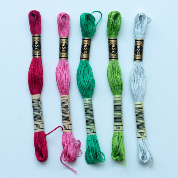 Modern Christmas Embroidery floss Set + 5 Daisy & Grace Floss bobbins – Daisy and Grace